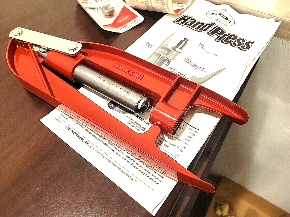 Lee Hand Reloading Press with 2 Universal Shell Holders - Paperwork ...