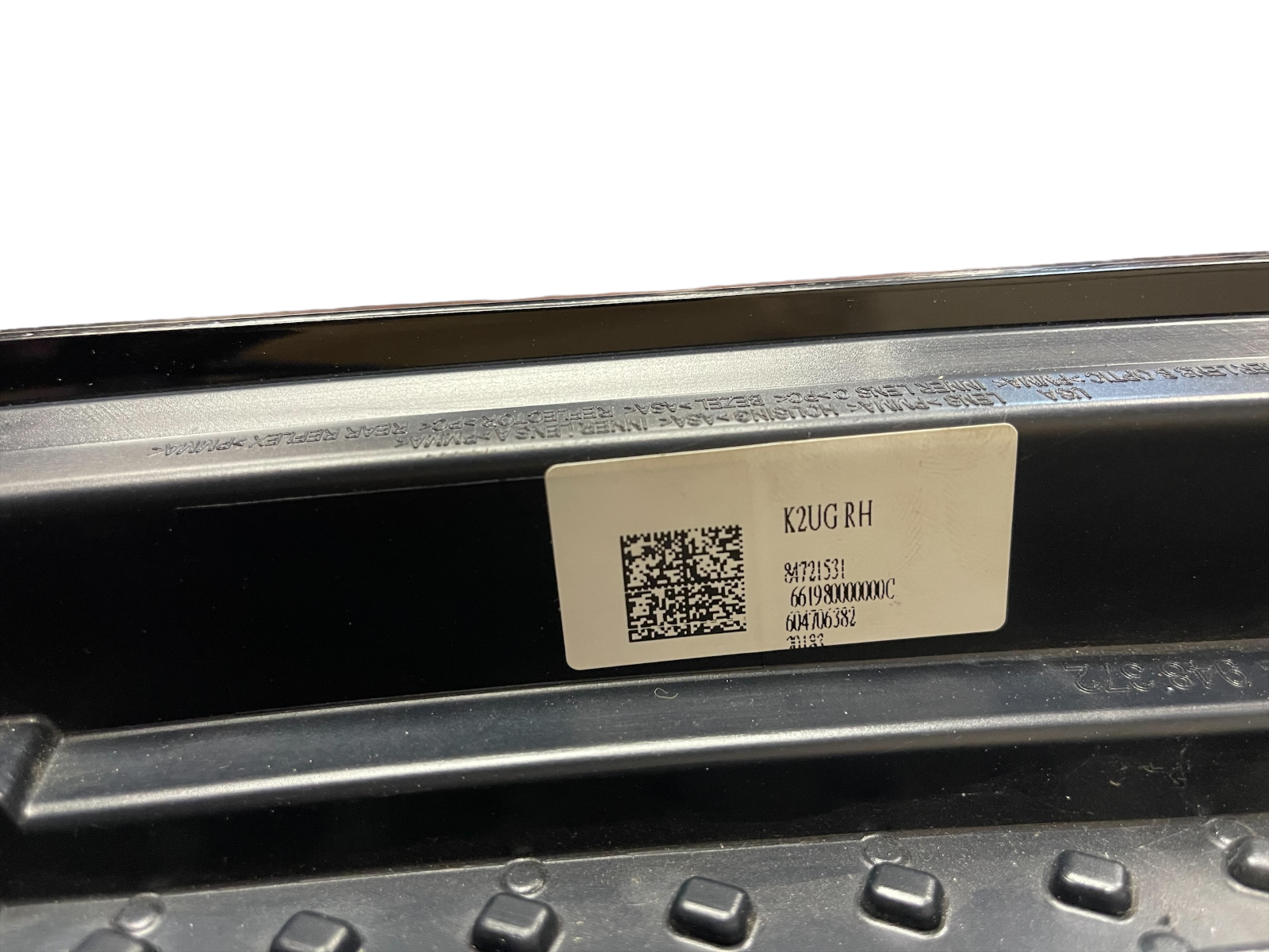 GMC Yukon Tail Light OEM Passengers Side (r) 84721531 No Core Charge ...