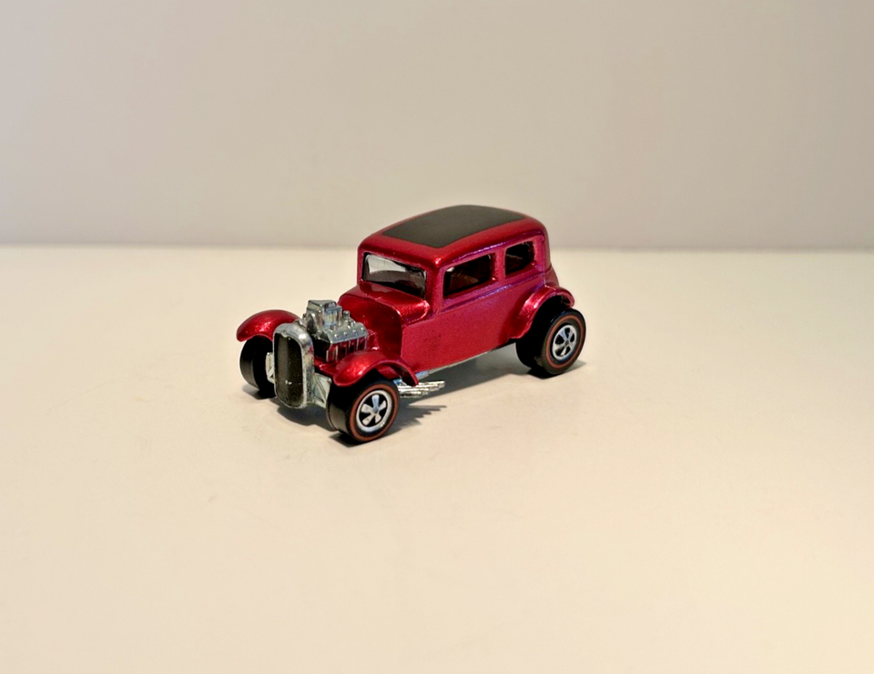 Hot Wheels Redline 1969 Classic '32 Ford Vicky US HTF Rose/White ...