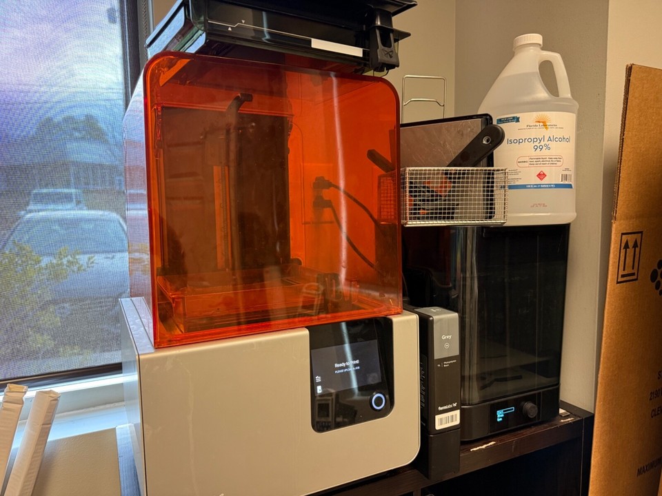 Formlabs Form2 resin 3d printer with all necessary accessories | eBay