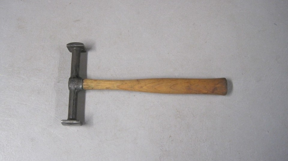 VINTAGE FAIRMOUNT AUTO BODY HAMMER REVERSE CURVE # 152G VERY HARD TO ...