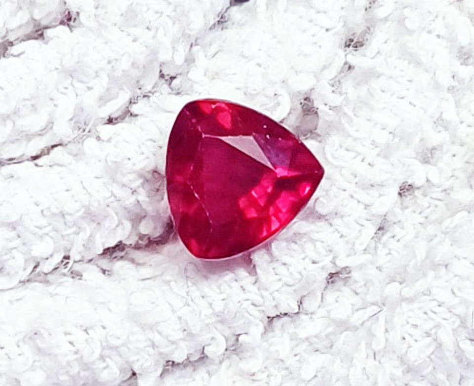 Trillion Shape Natural Red Ruby Certified Loose Gemstone 3.05 Ct With ...