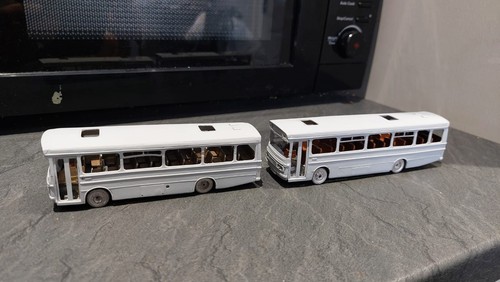 2 Westward white metal kit of Duple Dominant buses 1 short and 1 long ...
