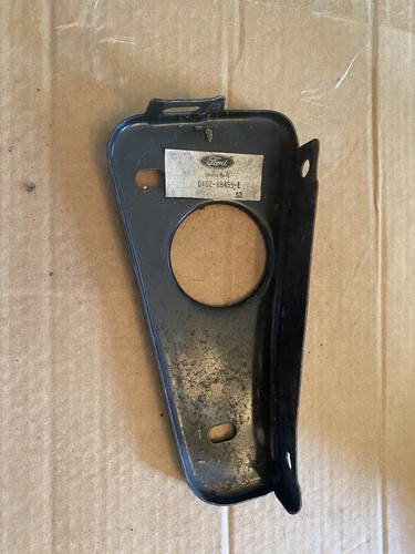 NOS 1974 1975 1976 Ford Torino RH Front Grill Support Bracket D4OZ ...