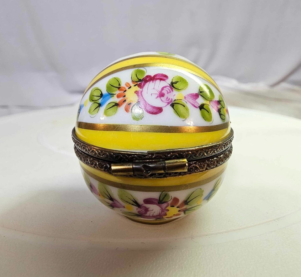 Vtg Peint Main Limoges Round Sphere Ball Floral Porcelain Trinket/Snuff ...
