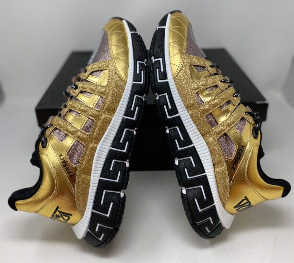 $1125 Men's Versace Trigreca Gold Glitter Sneakers DSU80941A02748 6Y090 ...
