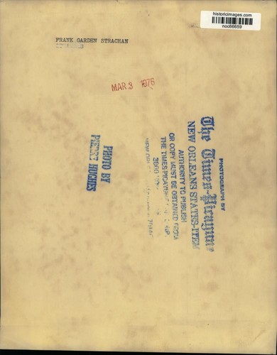 1976 Press Photo Frank Garden Strachan climbs from swimming pool ...