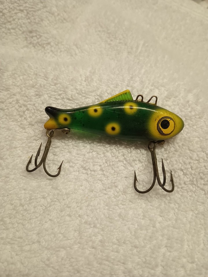 Rare & Beautiful Green With Yellow/Black Spots Bingo Fishing Lure | eBay