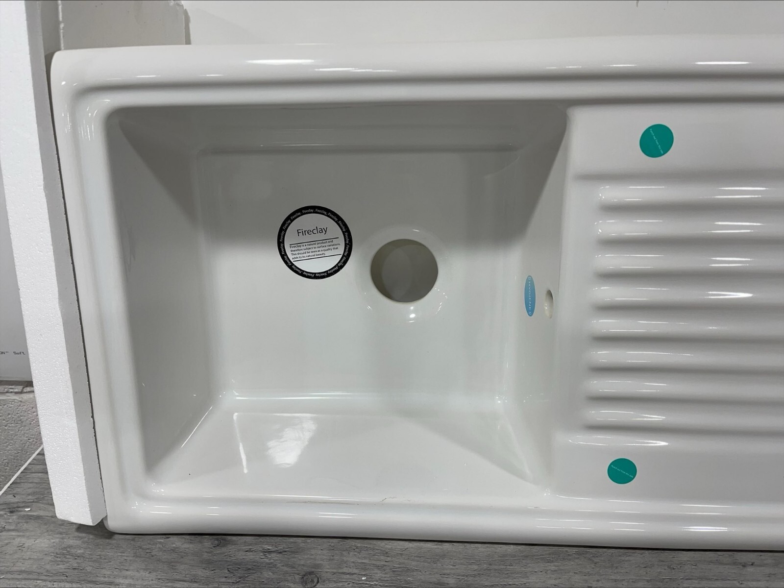 Carron Phoenix Sienna Ceramic Reversible White Kitchen Sink - 1 Bowl ...