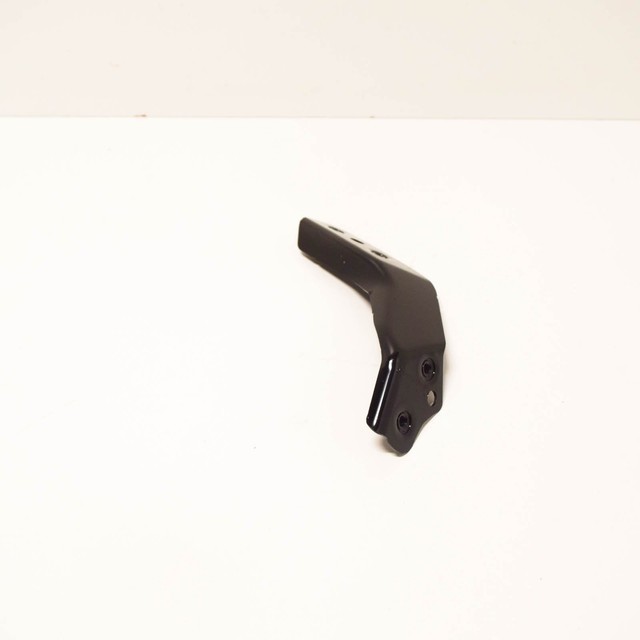 Mercedes-Benz C-class W204 2009 Front Right Bumper Bracket A2046200285 ...