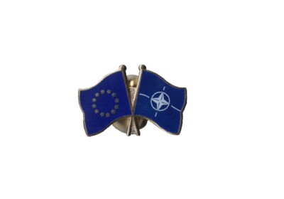 Europa - NATO Flaggen Pin Fahnen Pins Fahnenpin Flaggenpin Anstecker ...