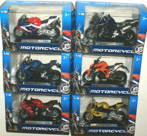 WELLY Die cast 1:18 motorbike Triumph SUZUKI Honda yamaha kawasaki ...