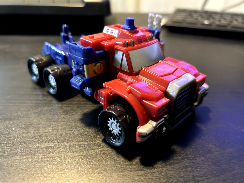 2002 Hasbro Transformers Armada Super Class Optimus Prime | eBay