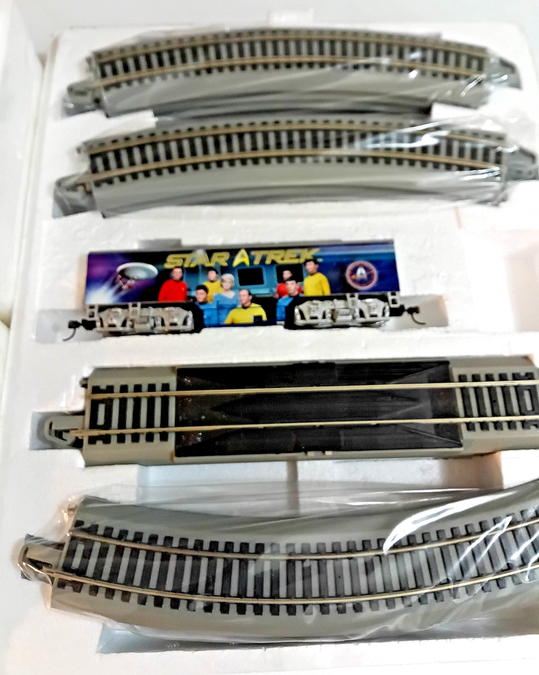 HAWTHORNE VILLAGE STAR TREK HO SCALE TRAIN SET | eBay