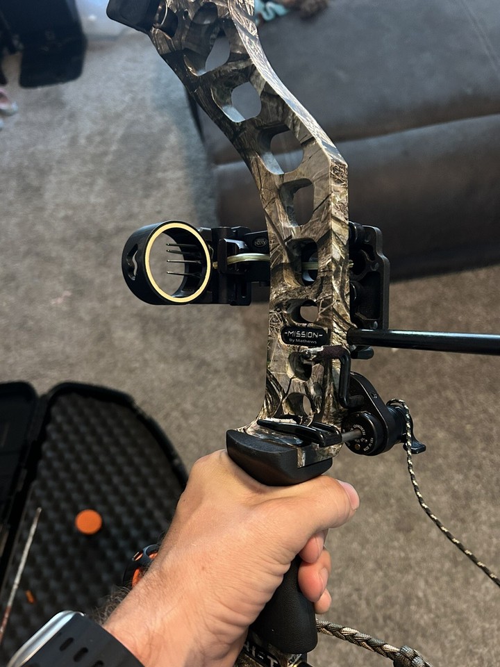 Matthews Mission Riot Bow | eBay