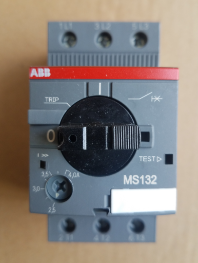 Ms132 4 ABB MS132 0.63 Manual Motor Starter 0.4 0.63 A 690 VAC Used