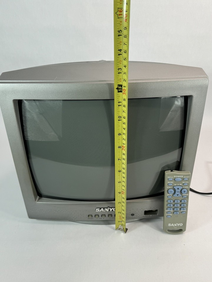 Sanyo DS13204 13" CRT TV A/V Inputs Retro Gaming With Remote Tested ...