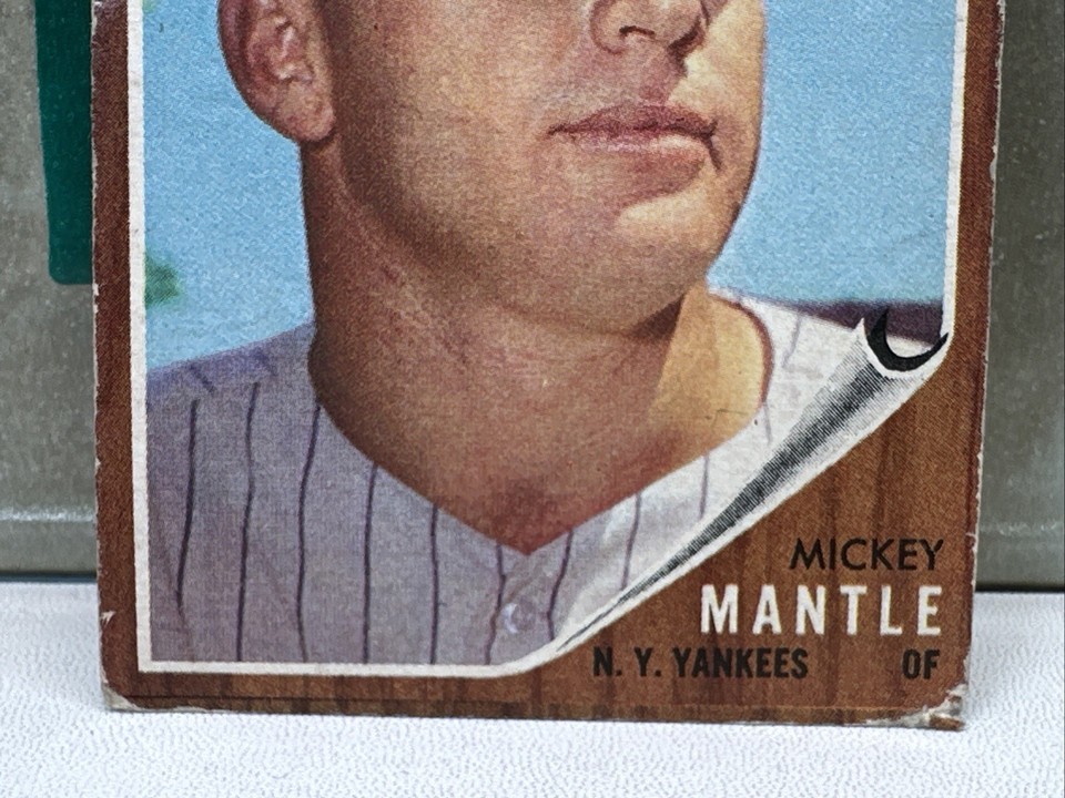 1962 TOPPS #200 MICKEY MANTLE NEW YORK YANKEES -- POOR / BACK PAPER ...