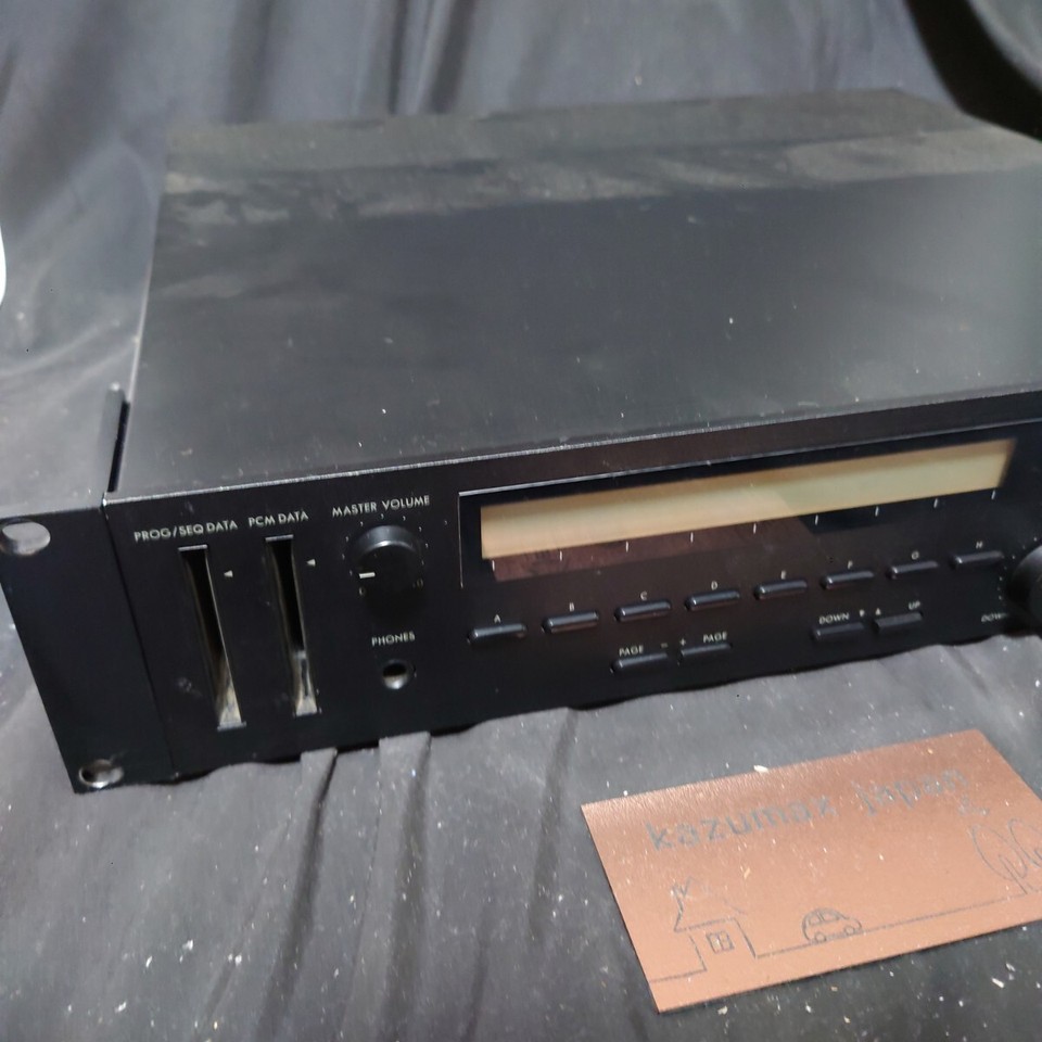 Korg M1R Rackmount Synthesizer Sound Module Good condition Working free ...