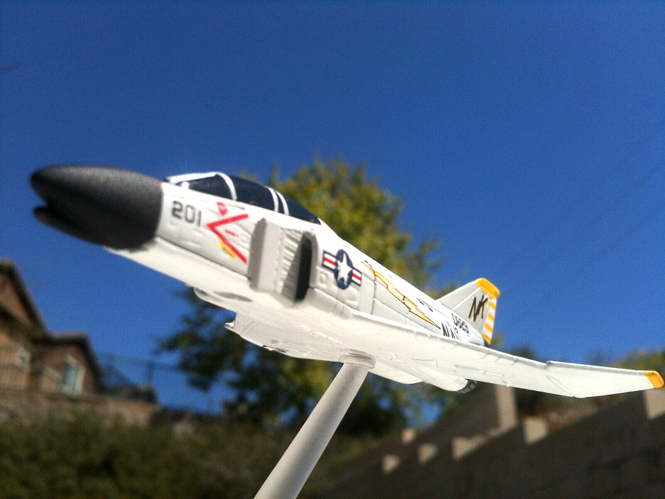 Corgi F-4J Phantom II VF-142 "Ghost Riders", Vietnam 1970 1/175 Scale ...