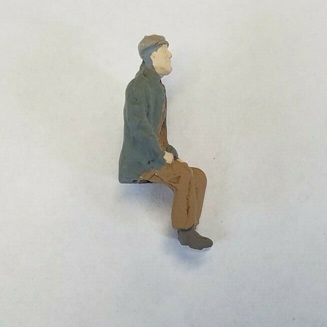 Arttista #1119 - Old Man Sitting - O Scale Figure - Model Trains - NEW ...