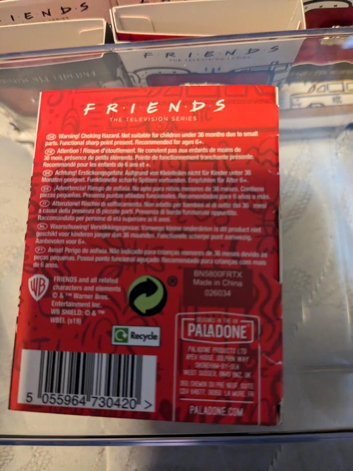 FRIENDS TV Show Ross' "Pivot! Couch" Enamel Pin Badge Television ...