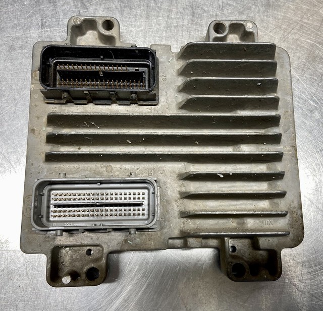 2010-2013 Chevrolet Silverado Engine Control Module Unit ECM ECU ...