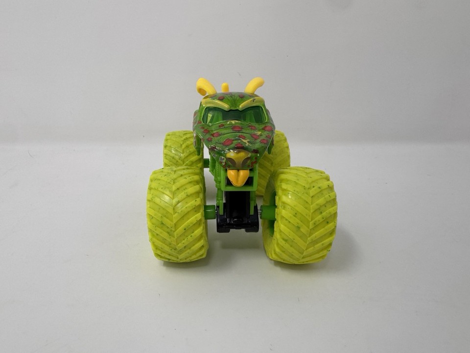 Monster Jam Mutt Dalmatian Zombie Invasion 1/64 Diecast Truck Exclusive ...