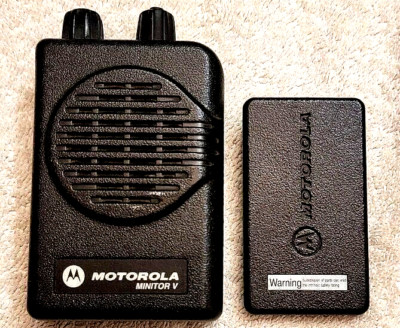 Motorola Weather Alert Minitor V Minitor 5 VHF pager W/ charger Summer ...