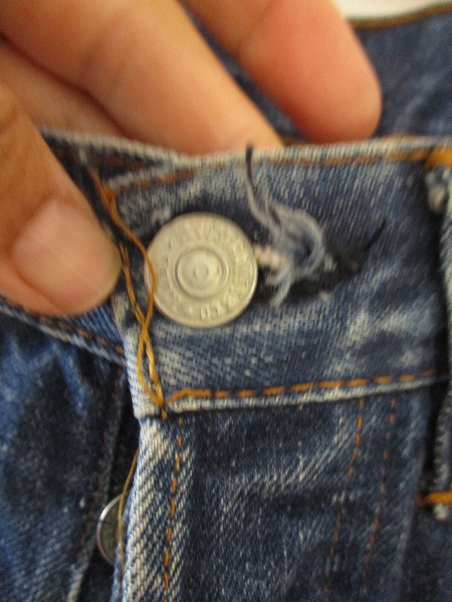 Vintage 1960s Levis 501 Big E Redline Selvedge Blue Jeans Vintage 1960s Levis 501 Big E Redline Selvedge Blue Jeans