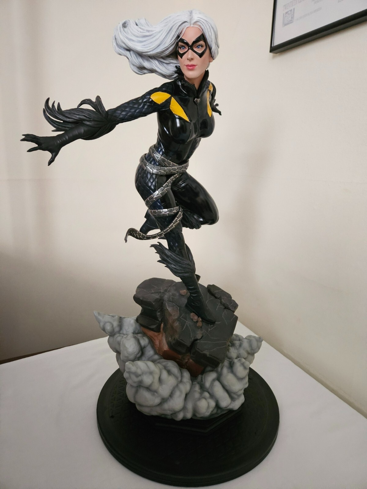 SIDESHOW BLACK CAT EXCLUSIVE PREMIUM FORMAT STATUE 116/350 BRAND NEW ...