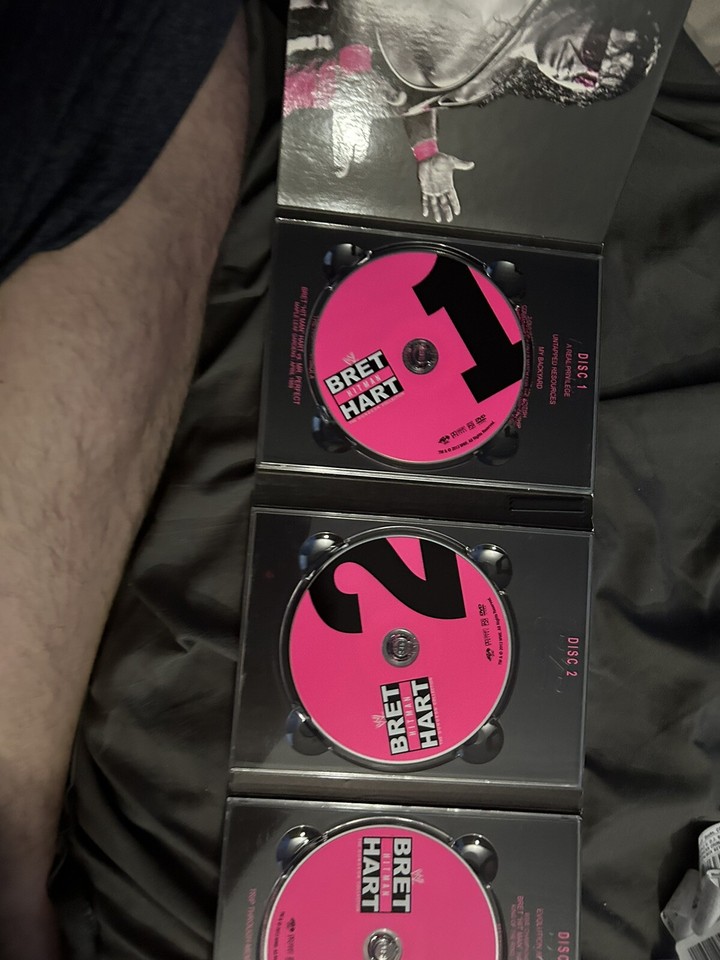 WWE: Bret Hitman Hart - The Dungeon Collection, DVD NTSC, Full Screen ...