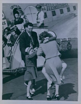 1940 Boxer Jack Dempsey & Daughters in NY Press Photo | eBay