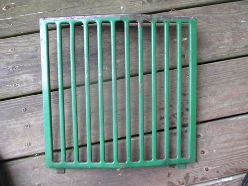 JOHN DEERE 316 318 322 330 332 LAWN TRACTOR GRILL GRILLE AM132590 $261 ...