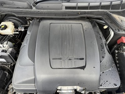 Ve commodore V6 LF1 Engine Cover | eBay Australia