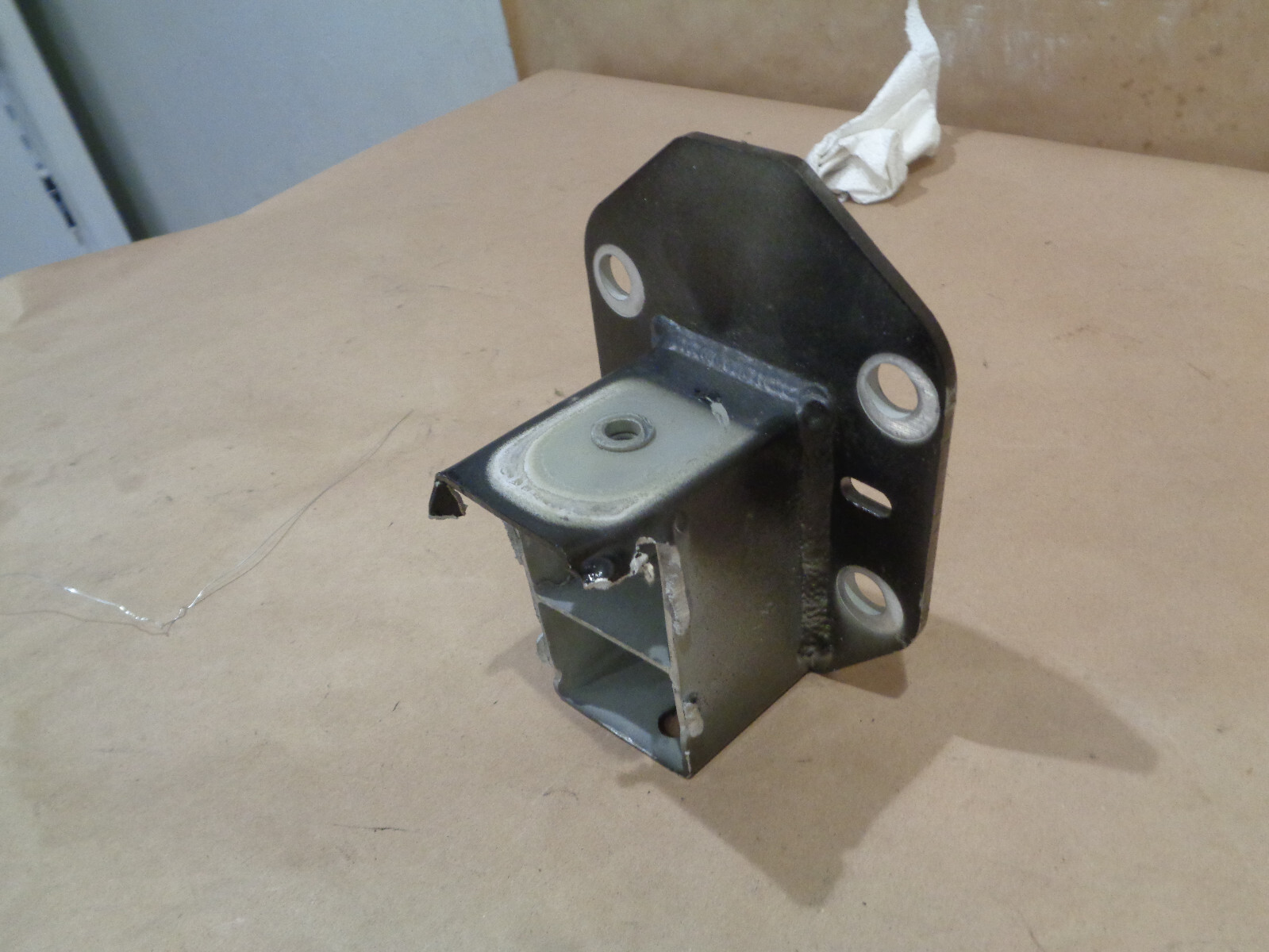 Maserati Quattroporte LH Bracket For Front Crashbox Crossmember -P/N ...