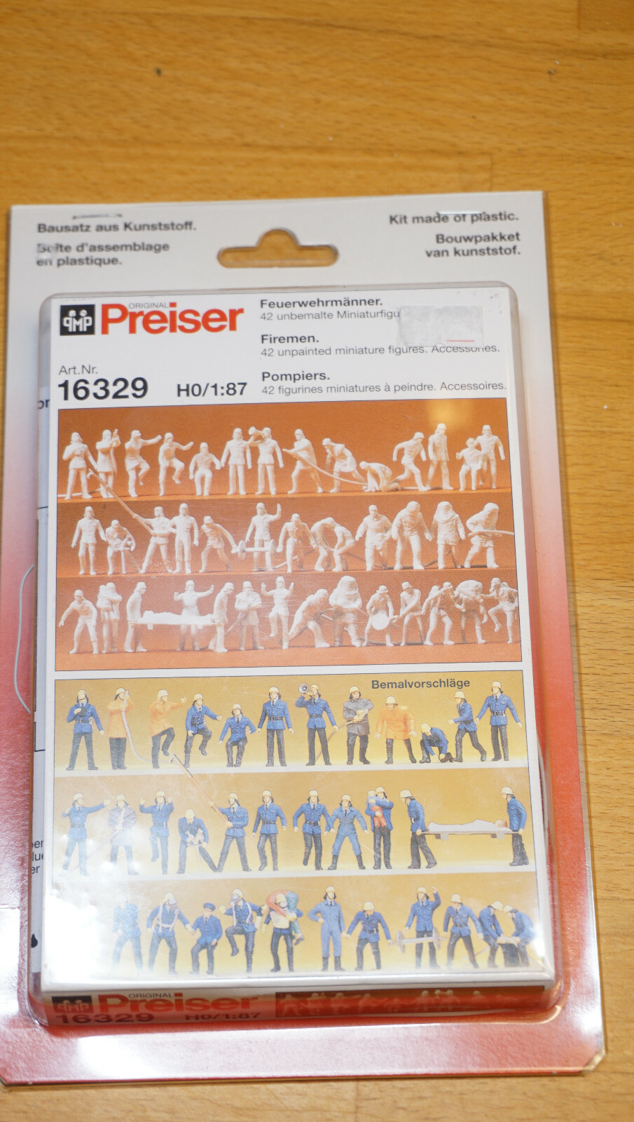 Preiser 16329 H0 1/87 "Feuerwehrmänner", 42 unbemalte Miniaturfiguren ...