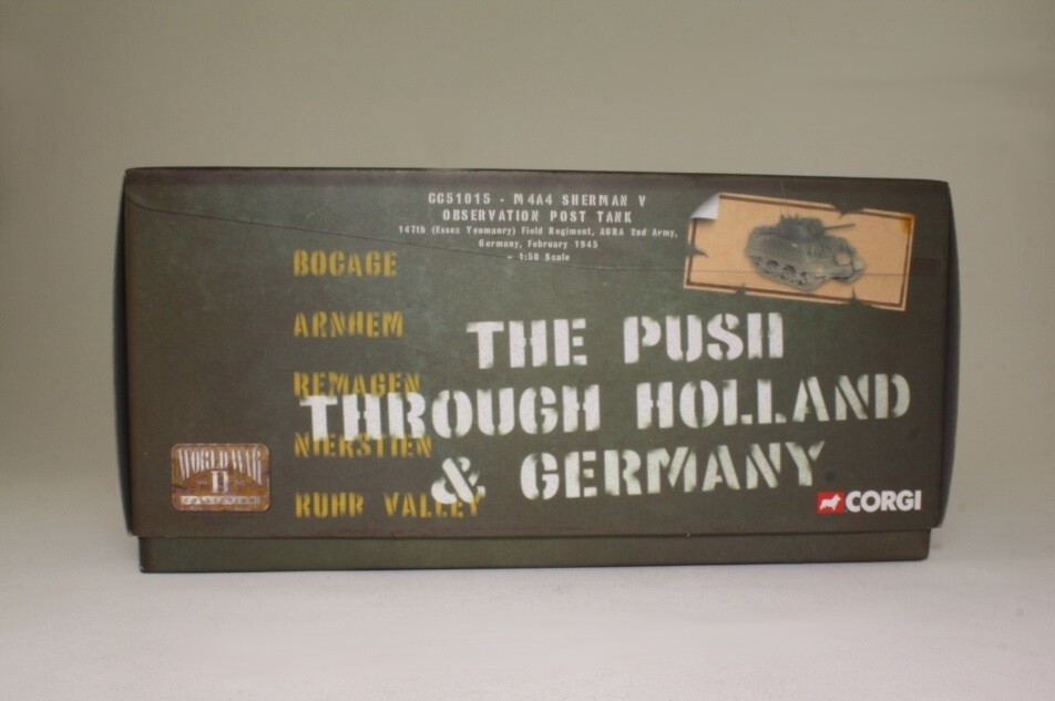 M4A3 SHERMAN TANK OBSERVATION POST TANK GERMANY 1945 - CORGI CC51015 1/ ...