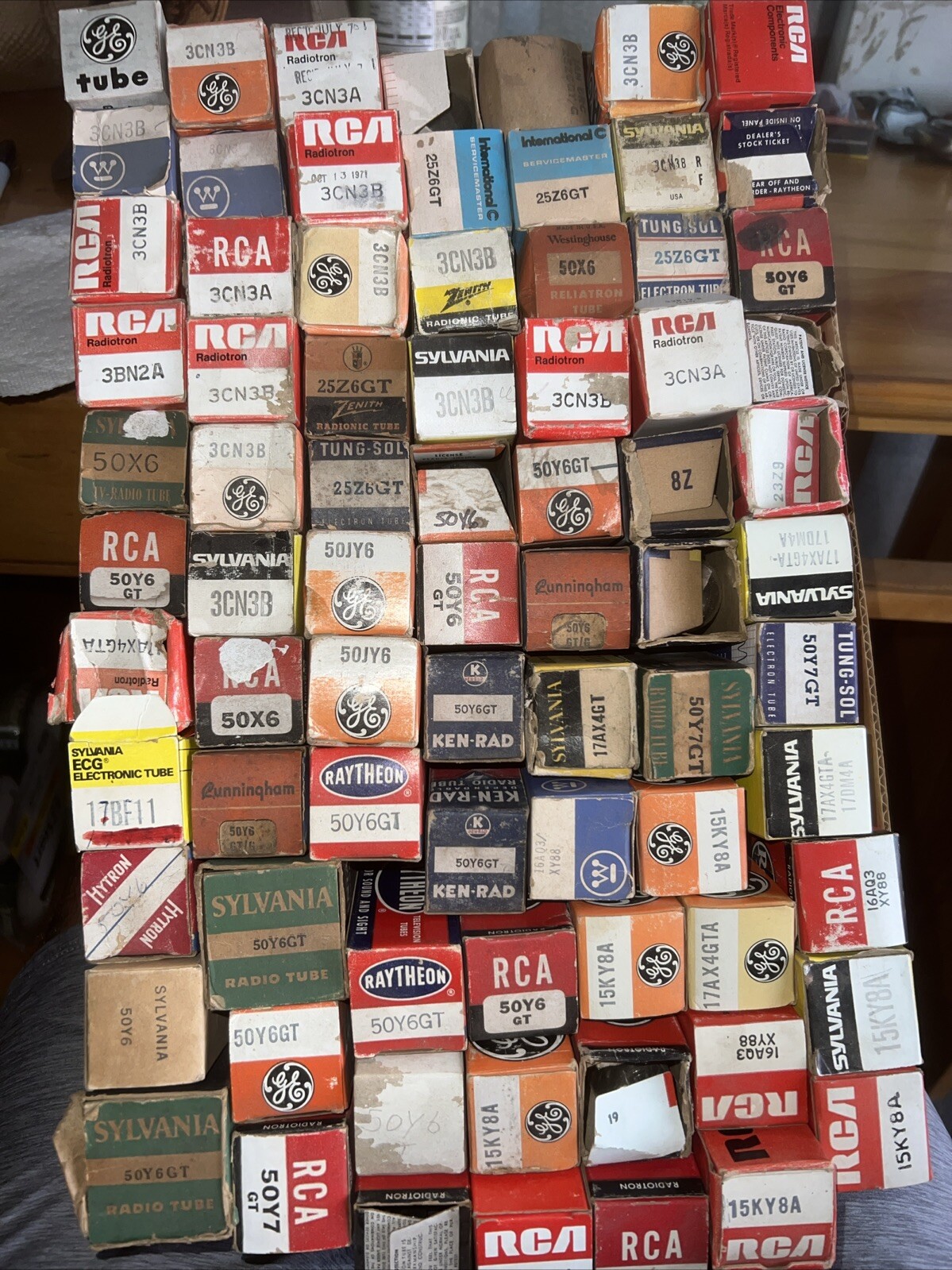 2111 Lot Of 76 50JY6 3CN3B 50Y6 3BN2 25Z6 17AX4 17BF11 15AF11 ETC ...