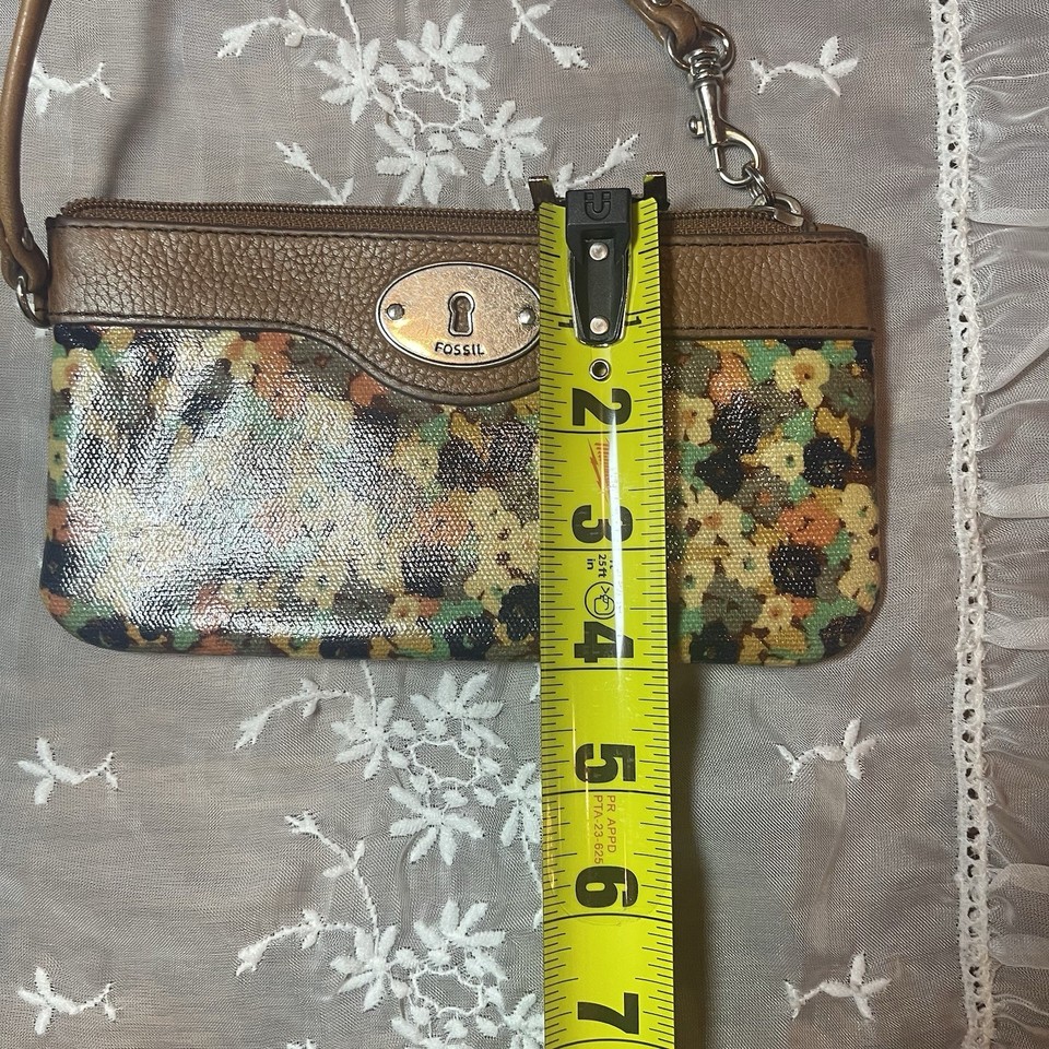 Fossil Key-Per Wristlet Wallet Leather Clutch Floral Print Zipper ...