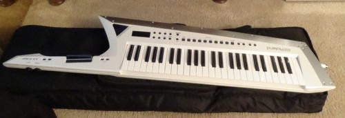 ROLAND AX EDGE KEYTAR WHITE EXCELLENT CONDITION SOFT CASE AND STAND ...