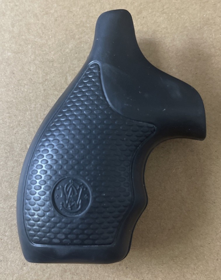 Smith & Wesson Factory OEM Fits J Frame Round Butt Rubber Boot Grips ...