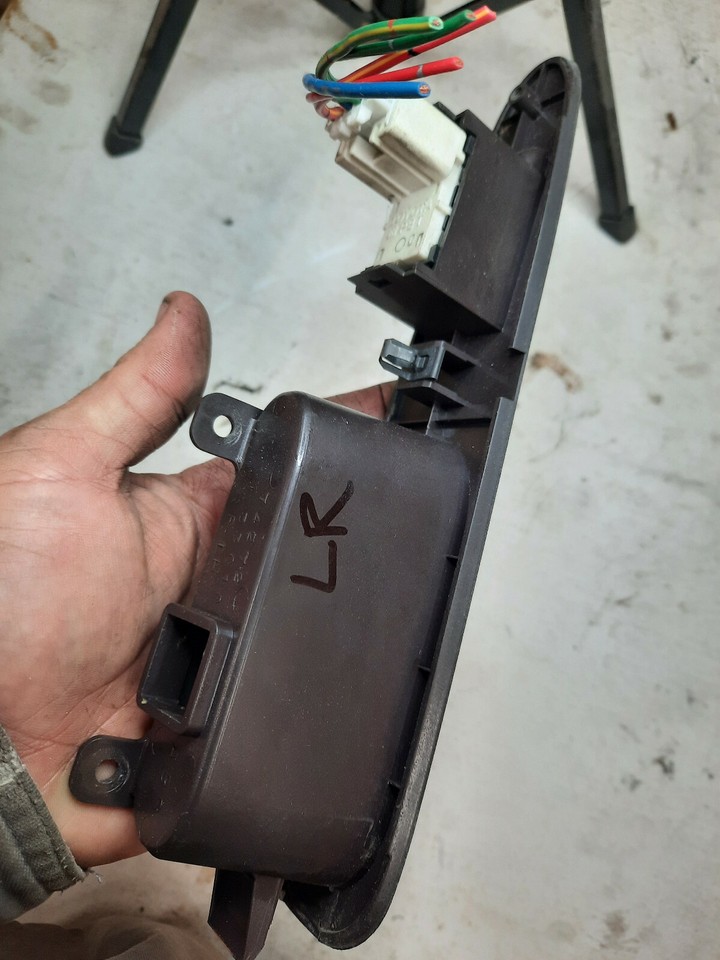 92 95 96 Lexus ES300 LEFT DRIVER REAR Door Power Window Switch Control ...