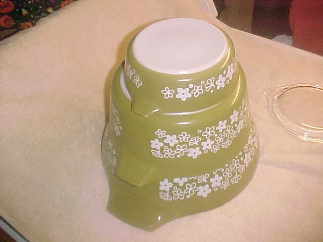 3 Pyrex Spring Blossom Green Crazy Daisy Nesting Bowls 1 pt & lid, 2-1 ...