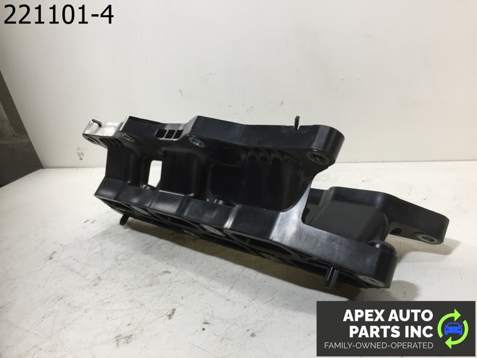 OEM 2020 Infiniti Q50 Intake Plenum Lower Manifold Spacer | eBay