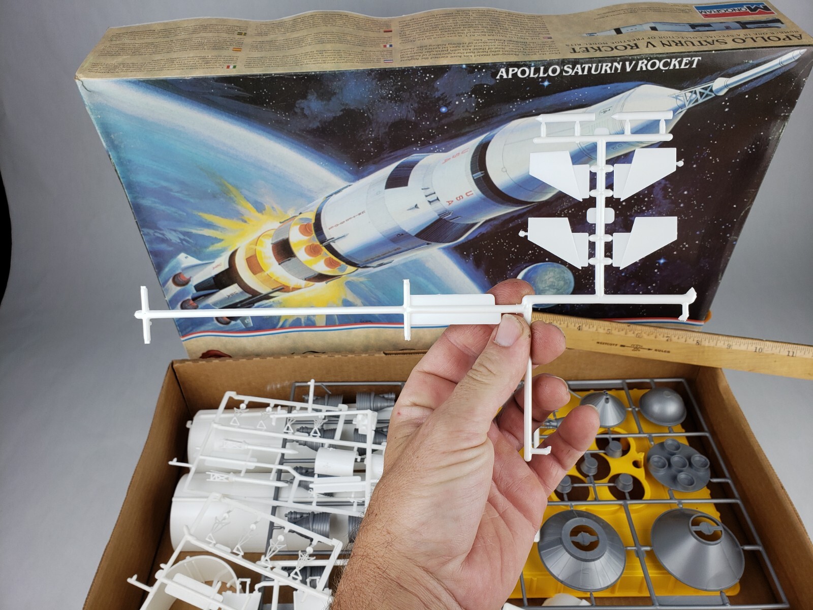 Vintage Monogram 1/144 Scale Apollo Saturn V Rocket Plastic Model Kit ...