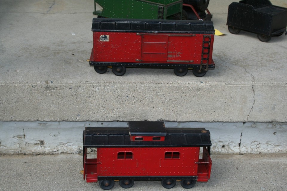 Vintage COR COR Train set 5 Piece Loco Tender Caboose Pressed Steel ...