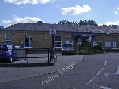 Photo 6x4 Pinner Tube station c2008 | eBay