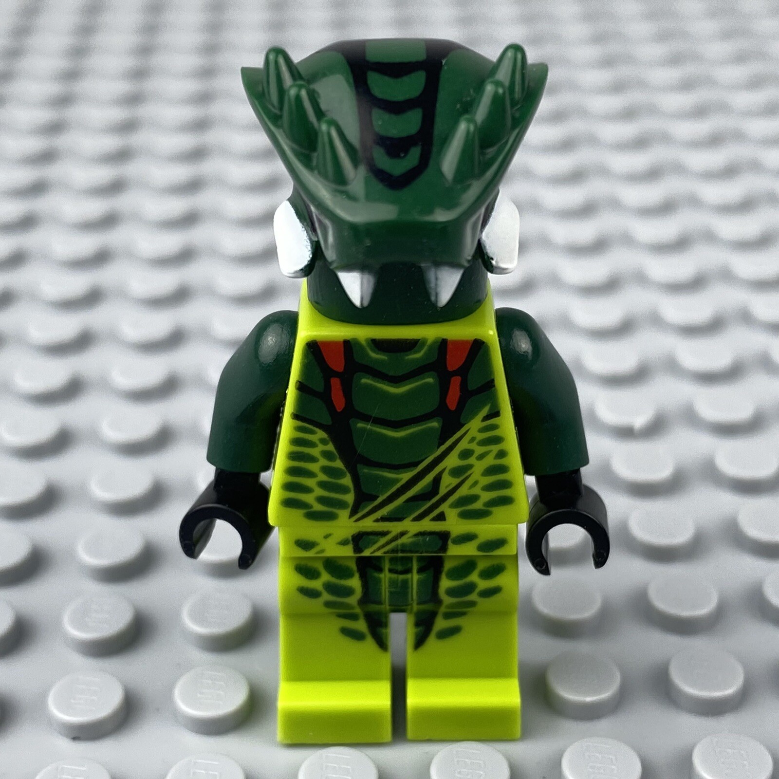 LEGO Lizaru Minifigure Ninjago Rise of the Snakes njo068 9557 | eBay