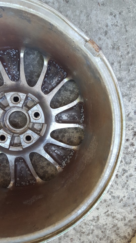 2003-2005 BUICK PARK AVENUE 17" WHEEL RIM 8 DIRECTIONAL SPOKE 17X7.5 ...